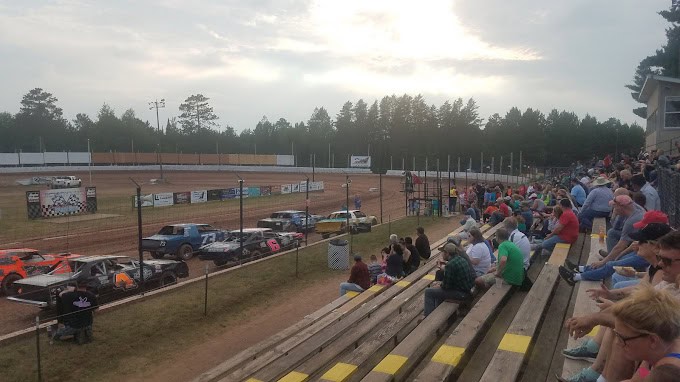 Regular Weekly Racing - Eagle River Speedway